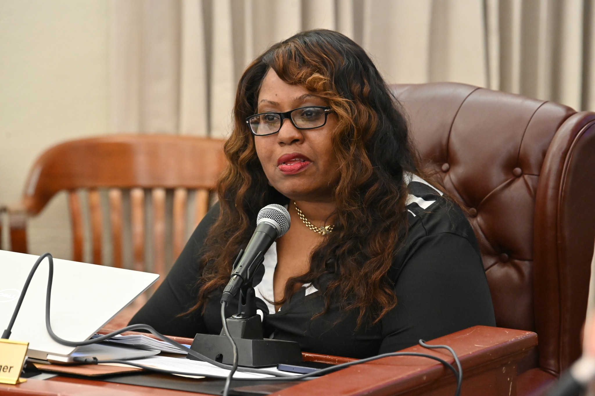 Protect the Government or the People? Senators Debate Limits on Victim Compensation in Liability ...